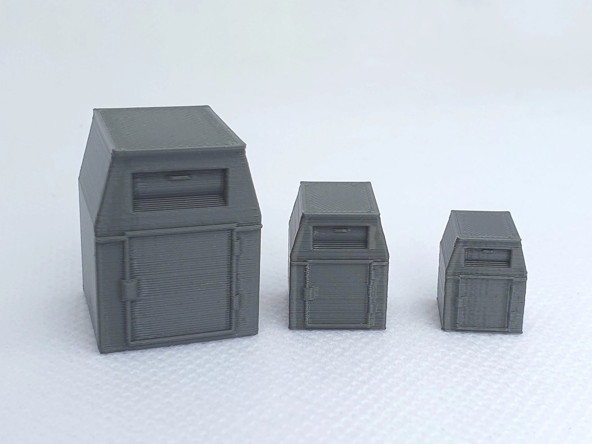 Clothes recycling bin scale model - Available in O, OO, TT and N gauge ...