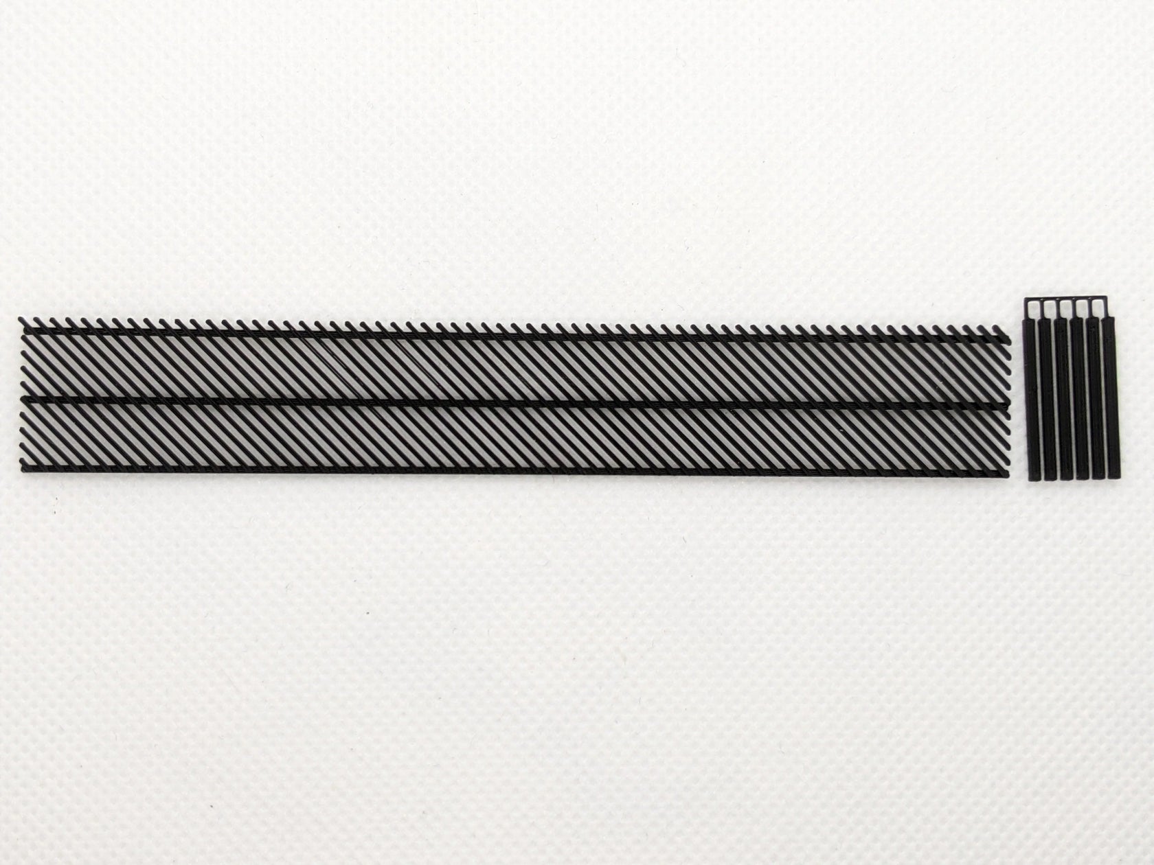 Diagonal platform fencing scale model-O OO TT and N gauge - 3D printed ...