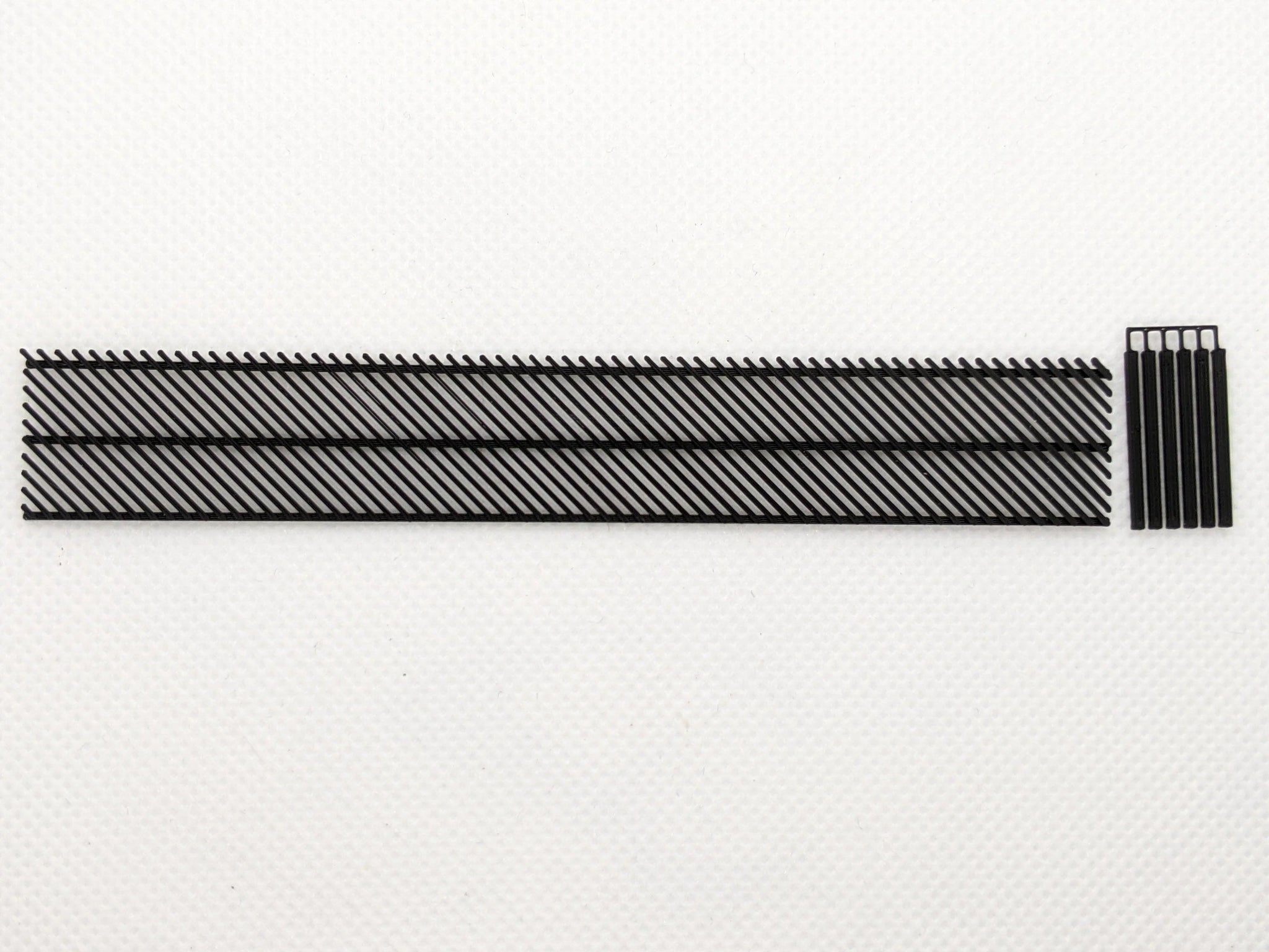 Diagonal platform fencing scale model-O OO TT and N gauge - 3D printed ...