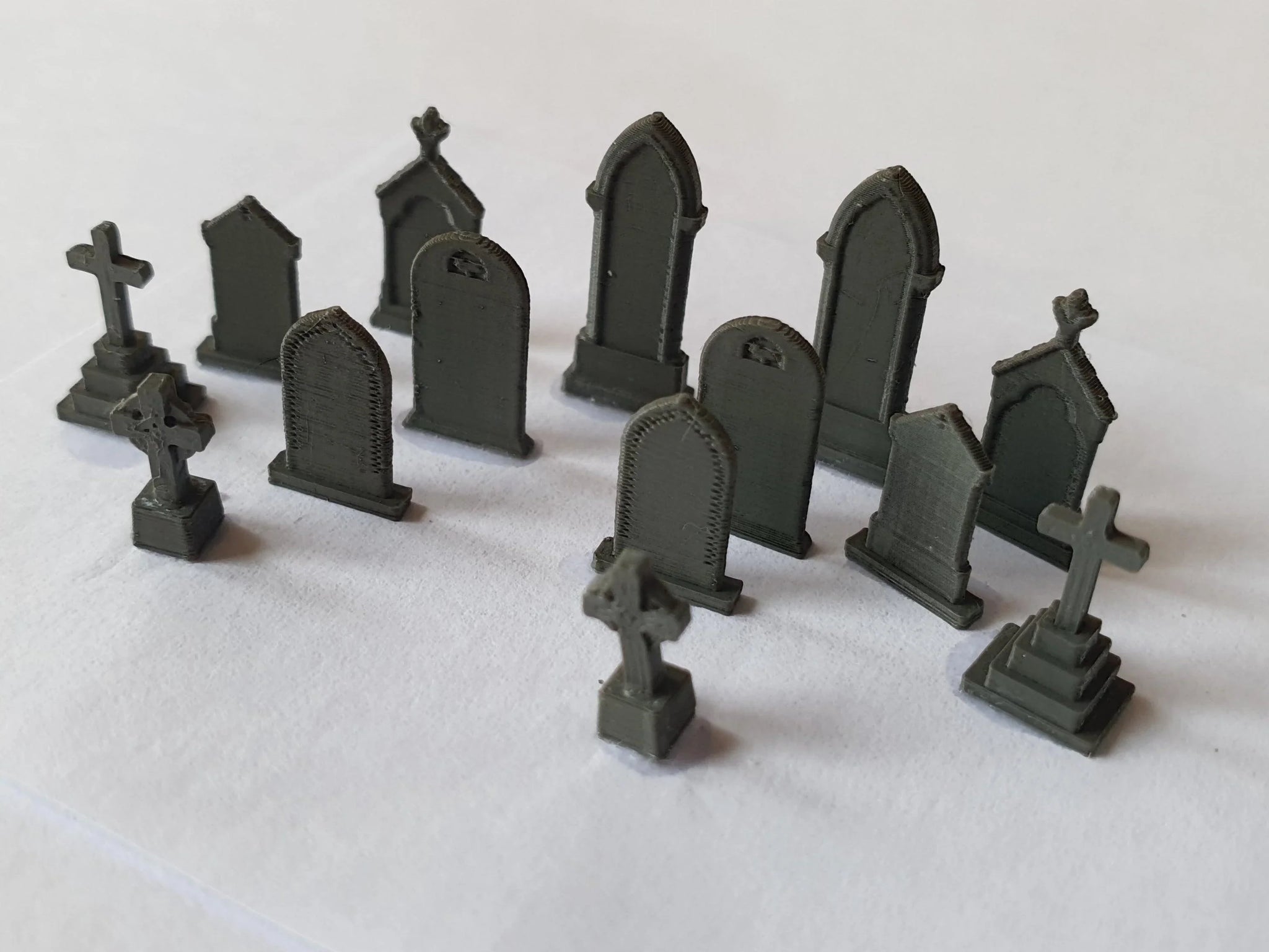 Gravestones scale model sets for model railways - O OO TT N gauge ...